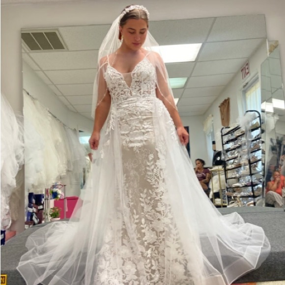 Mac Duggal | Dresses | Mac Duggal Wedding Dress White Color Gown | Poshmark
